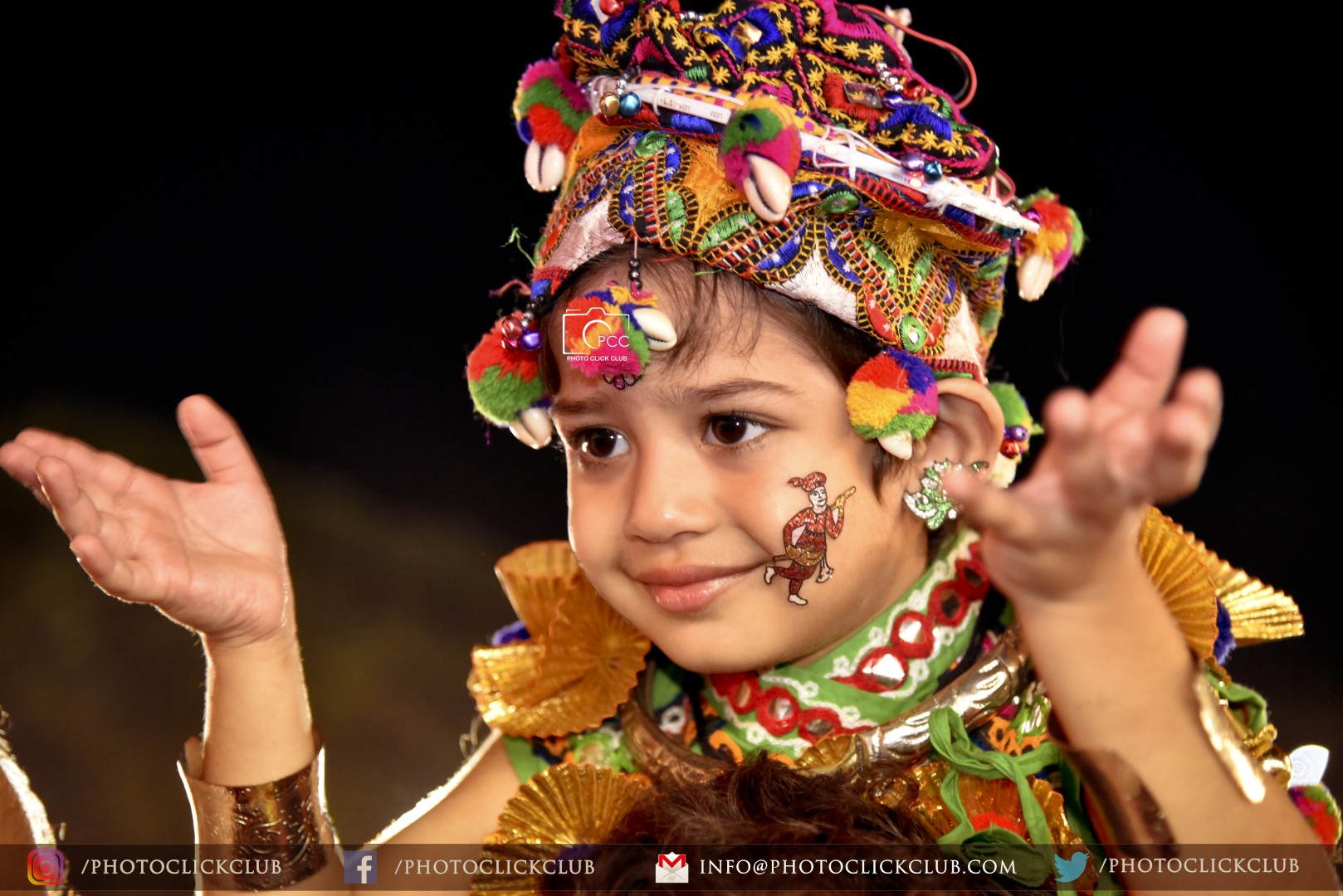 Kids in Garba - Photo Click Club